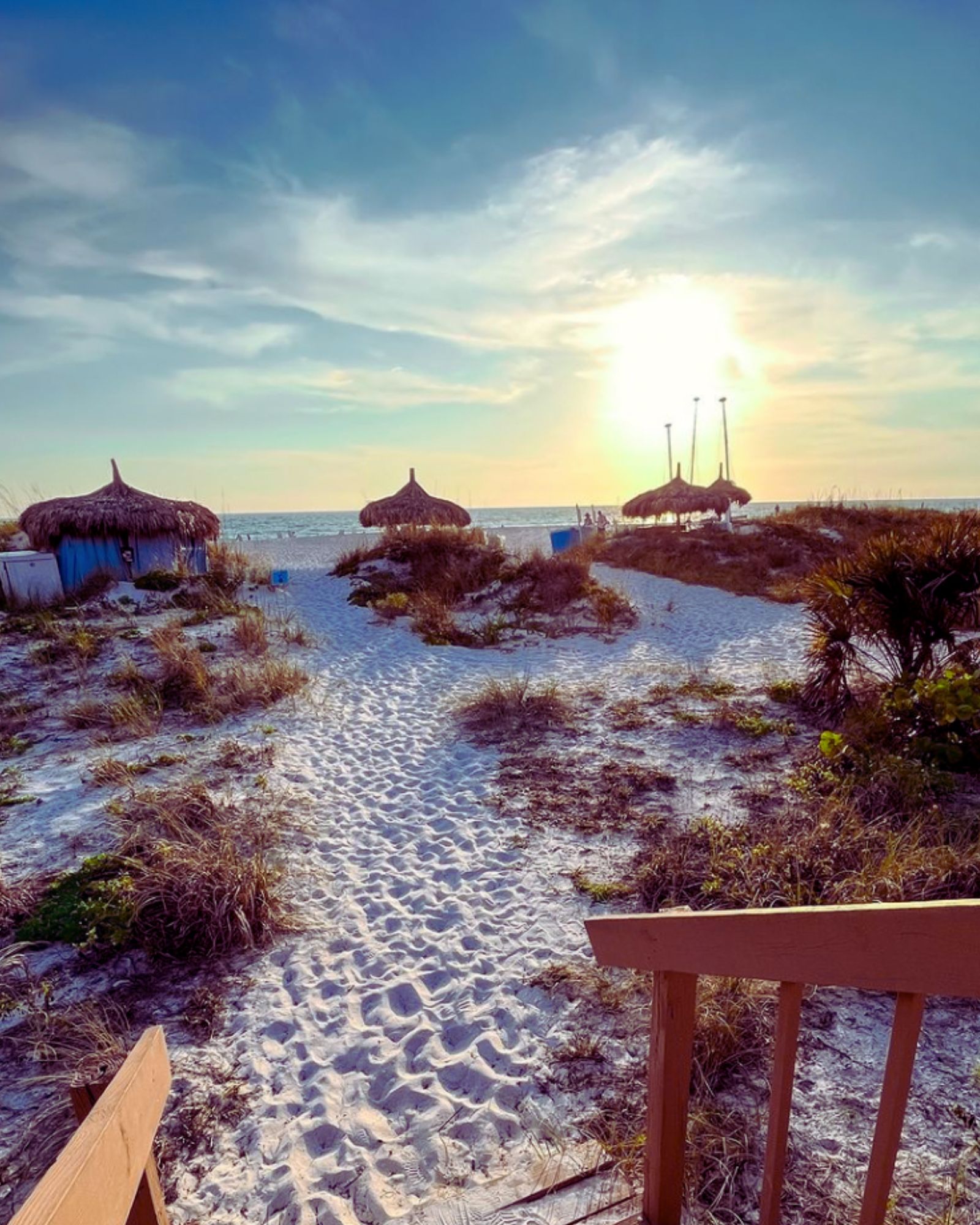 21 Pros And Cons Of Living In Florida (Expat Advice) - Plugged In Travel