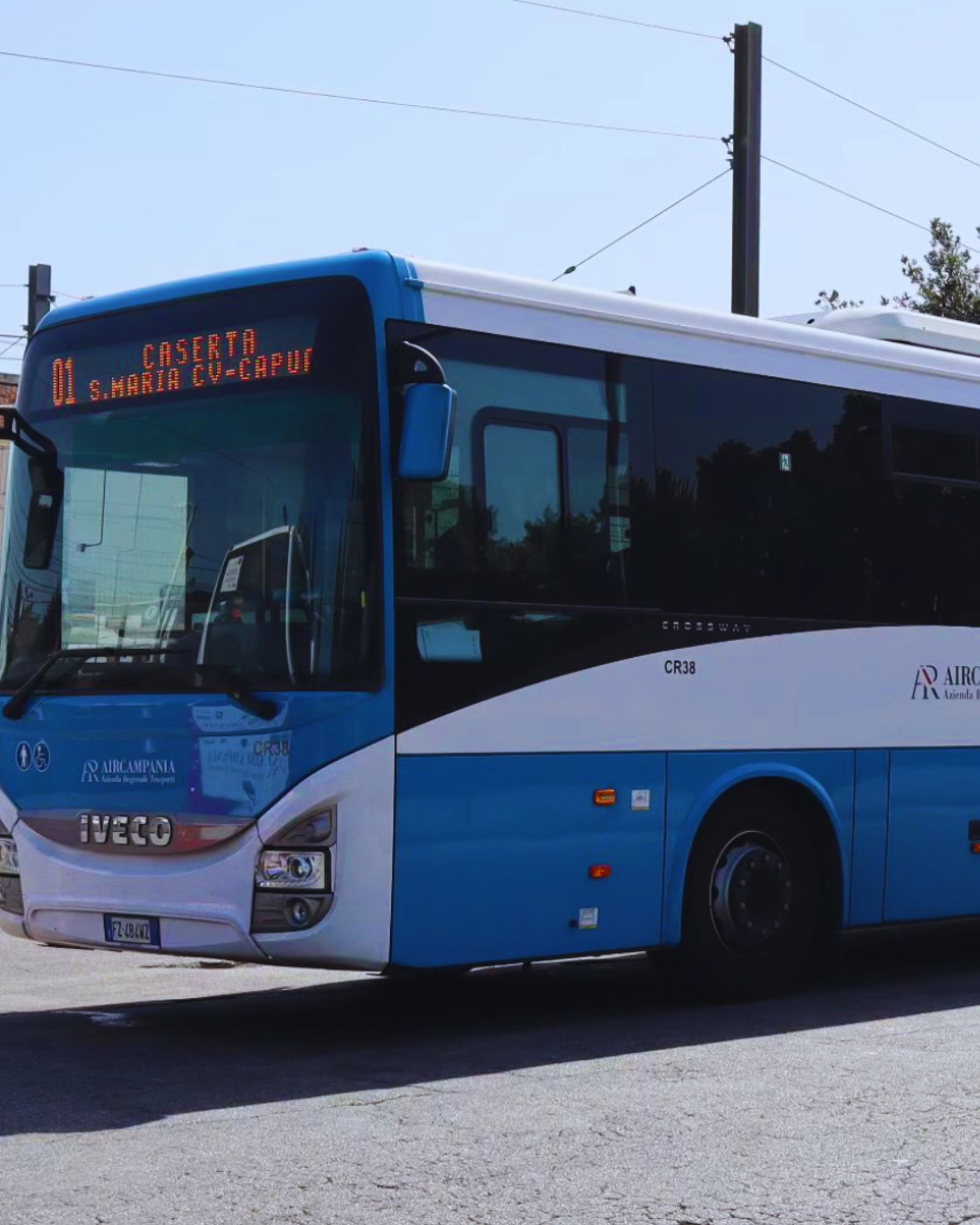 How To Use Buses In Italy (Expat Advice) - Plugged In Travel